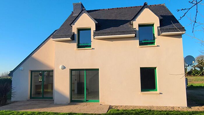 Maison à vendre - Plougonven - 5 pièces - 4 chambres