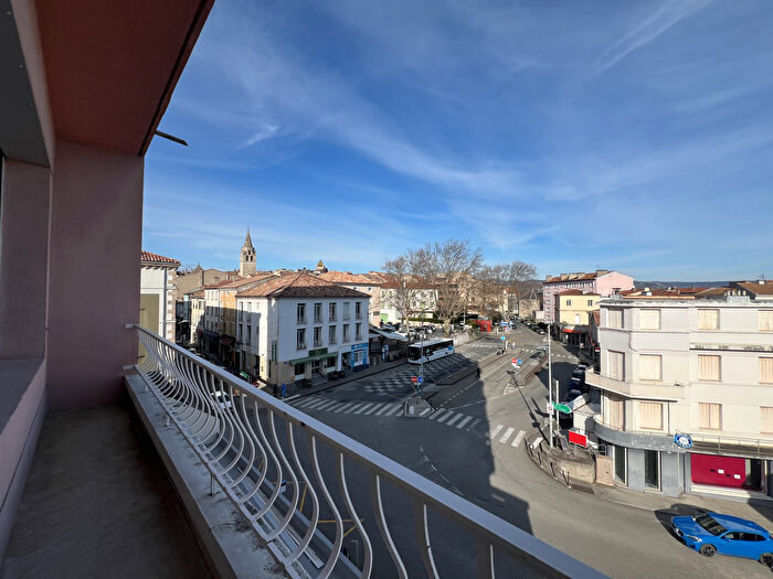 Appartement à louer - Aubenas, Centre-ville - 2 pièces - 1 chambre