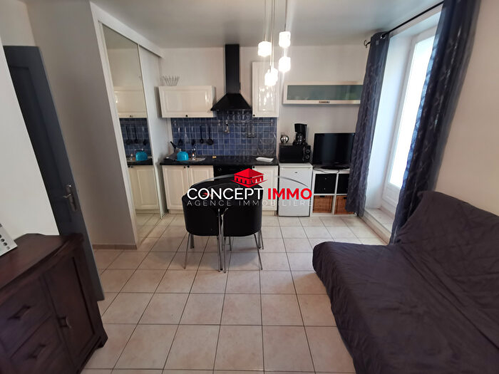 Belgentier : Appartement 1 pièce à louer