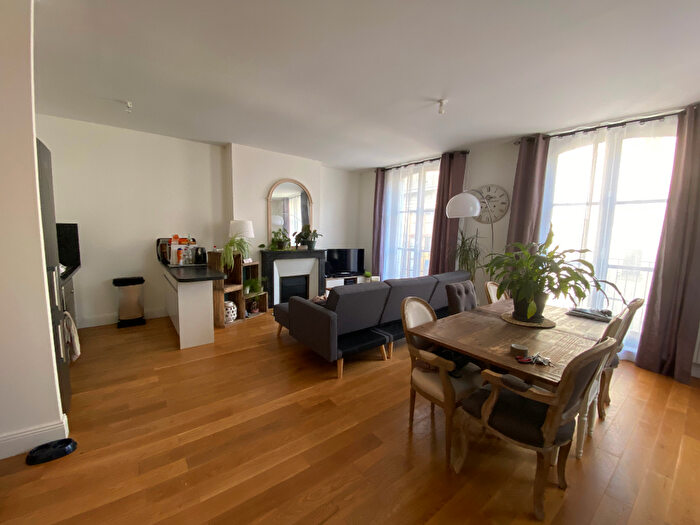Appartement 3 pièces à Blois, Centre-ville, à vendre