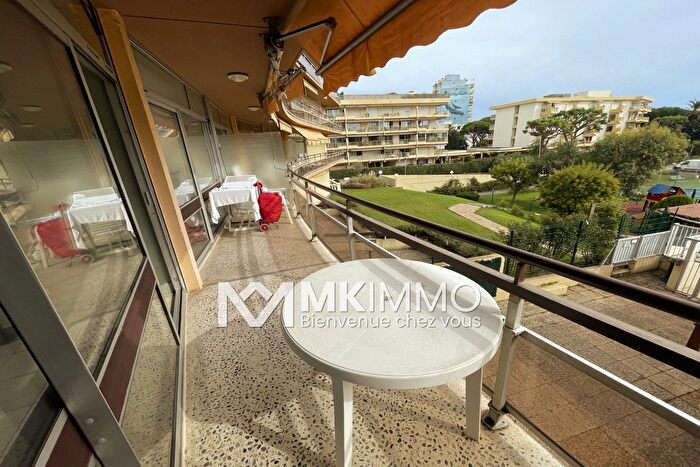 Appartement à vendre - Saint-Laurent-du-Var, Bord de Mer, Port de Plaisance - 3 pièces - 2 chambres