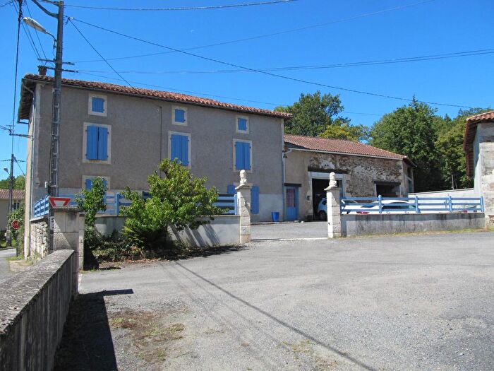 Maison à vendre - Genouillac - 5 pièces - 3 chambres