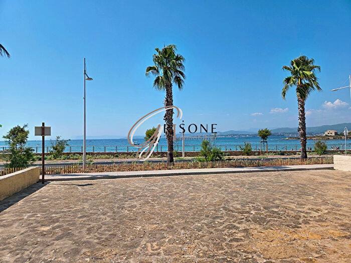 Six-Fours-les-Plages, Font de Fillol, Rayolet, Le Brusc : Appartement 2 pièces à vendre