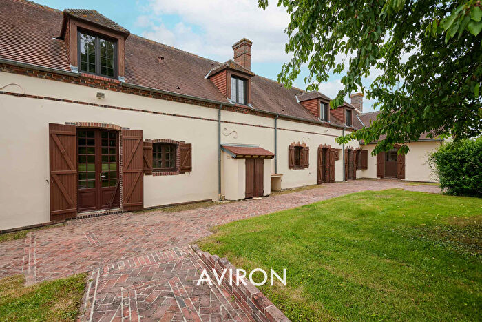 Maison 10 pièces à Tremblay-les-Villages, à vendre