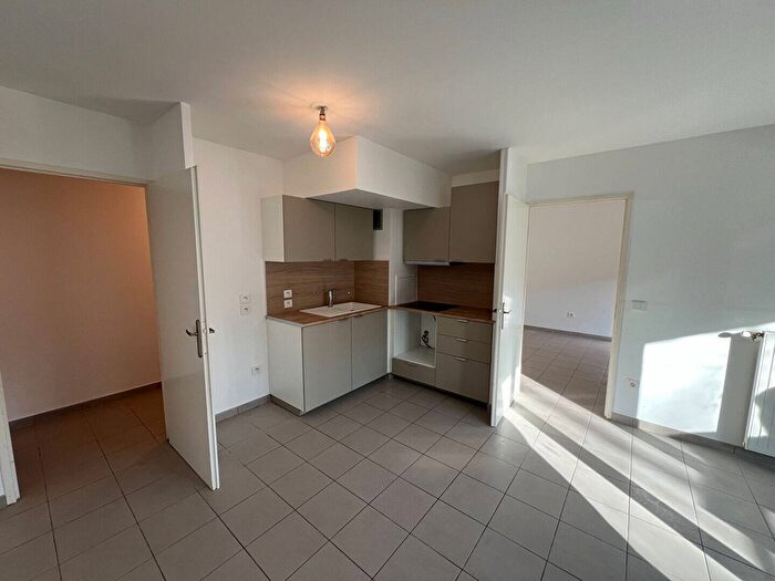 Appartement à louer - Parc-La Boule- Champs Pierreux, Nanterre - 2 pièces - 1 chambre