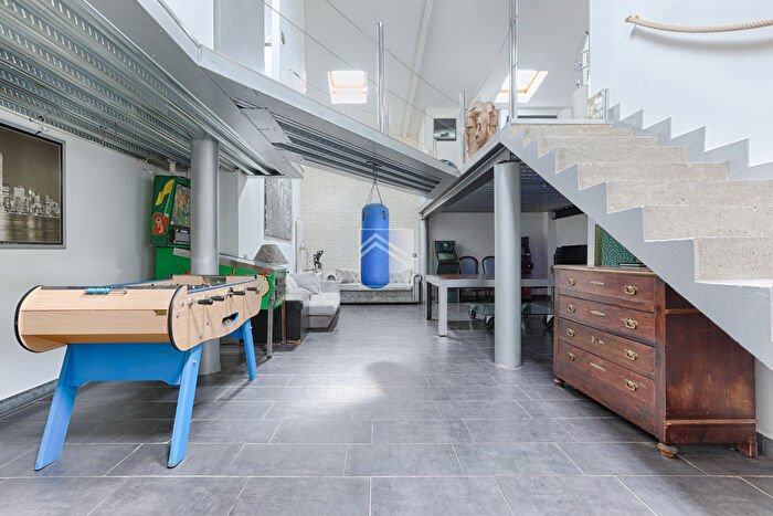 Appartement à vendre - Asnières-sur-Seine, Coubertin - 6 pièces - 4 chambres