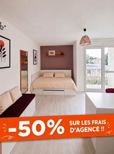 Appartement 1 pièce à Rochefort, Centre-ville, à louer