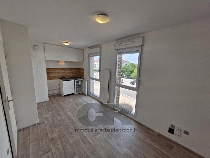 Appartement 1 pièce à louer à Mey