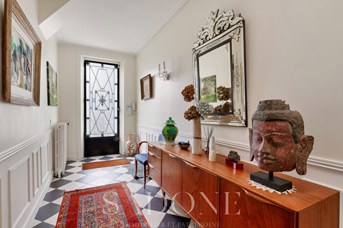 Maison à vendre - Courbevoie, Marceau République - 5 pièces - 4 chambres