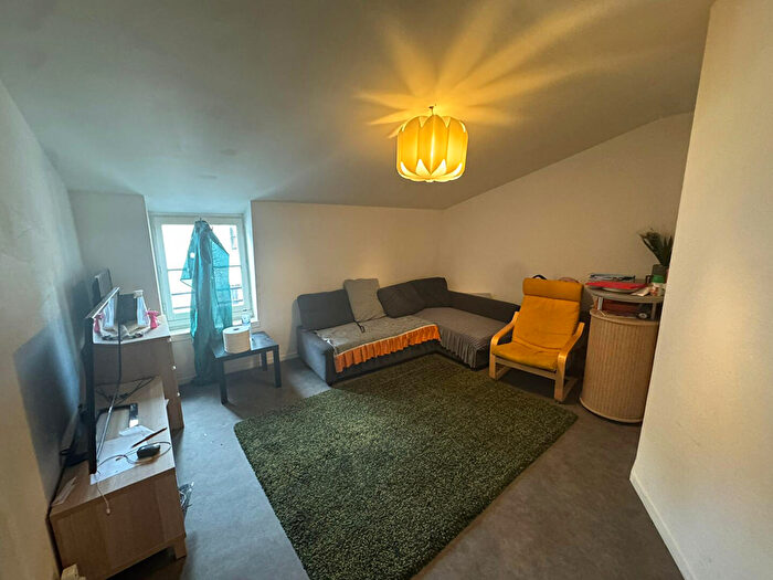 Appartement à louer - Poitiers, Centre-ville - 3 pièces - 2 chambres