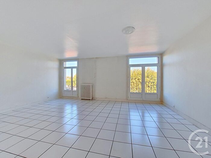 Brétigny-sur-Orge, Centre-ville : Appartement 3 pièces à vendre