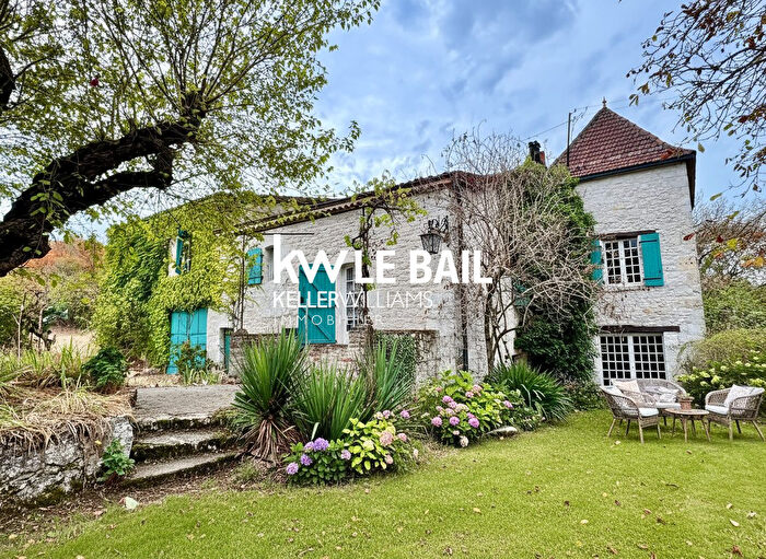 Maison à vendre - Courbiac - 5 pièces - 3 chambres