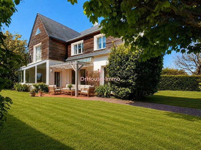 Maison 8 pièces à Avranches, à vendre