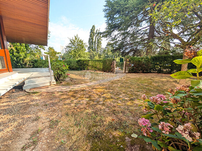 Appartement à vendre - Le Chesnay, Tartre - 3 pièces - 2 chambres