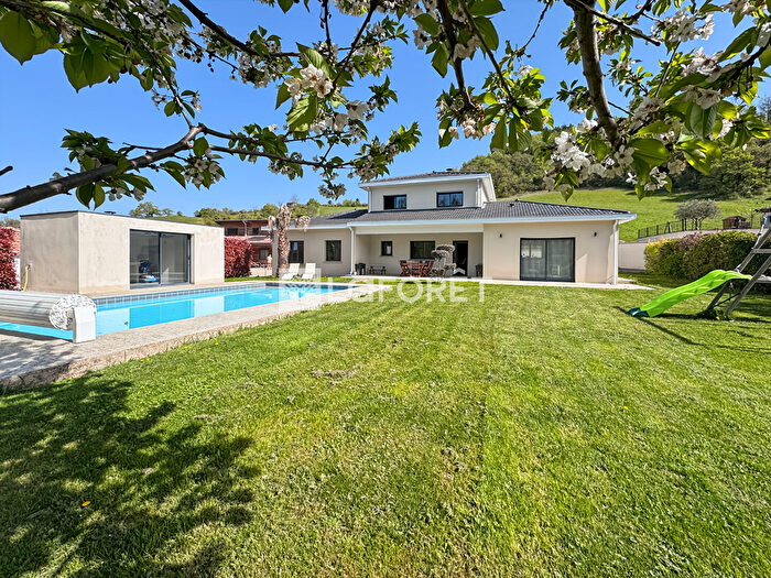 Maison à vendre - Combovin - 10 pièces - 5 chambres