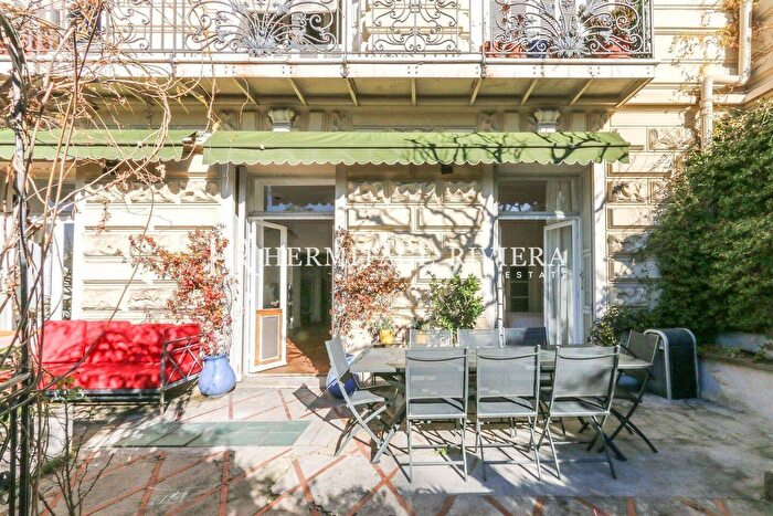 Appartement à louer - Nice - 3 pièces - 2 chambres