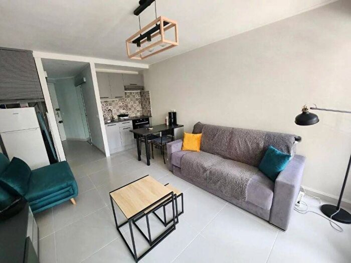 Juan-les-Pins, Antibes : Appartement 1 pièce à louer