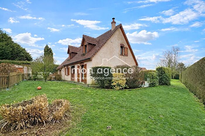 Maison à vendre - Sainte-Croix-sur-Buchy - 6 pièces - 4 chambres