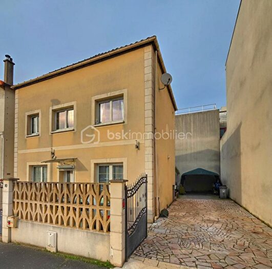 Maison à vendre - Bondy, Moulin à Vent, Le Mainguy - 6 pièces - 4 chambres