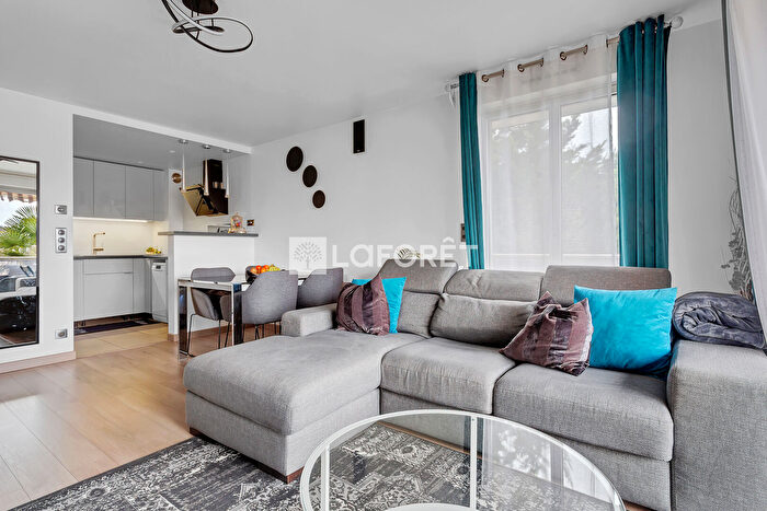 Appartement à vendre - Viry-Châtillon, Centre-ville - 2 pièces - 1 chambre