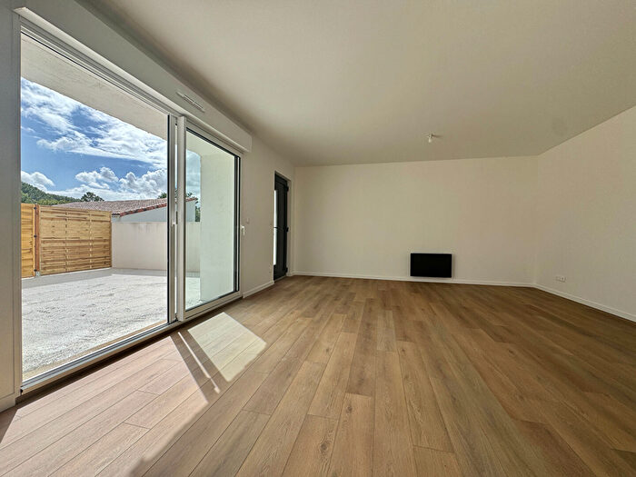 Appartement 4 pièces à louer à Saint-Germain-de-Marencennes