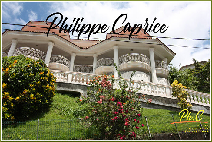 Maison à vendre - Fort-de-France - 7 pièces - 5 chambres