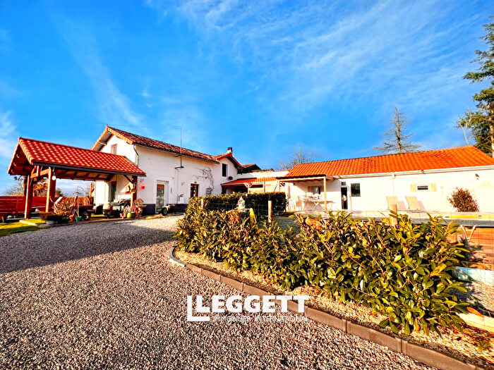 Maison à vendre - Exideuil - 4 pièces - 3 chambres