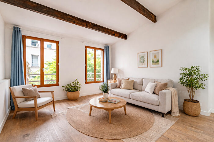 Appartement 2 pièces à Paris 19ème, Buttes Chaumont, Laumière, Manin, à vendre