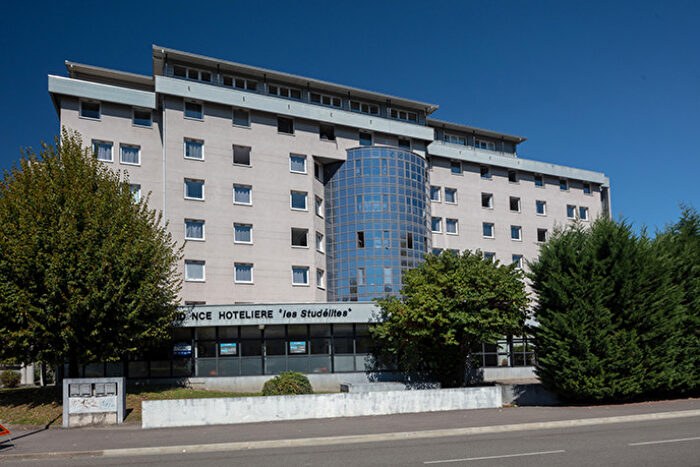 Appartement à louer - Saint-Martin-dHères, Bidal, Peri - 1 pièce