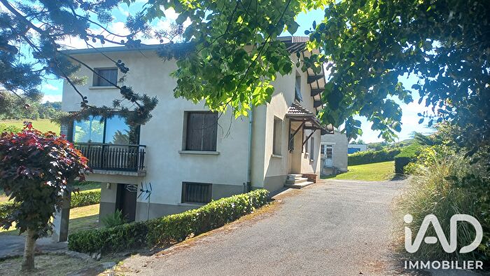 Maison 5 pièces à vendre - Saint-Julien-Molin-Molette