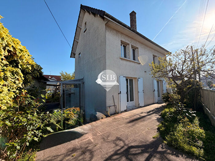 Athis-Mons, Le Noyer Renard : Maison 8 pièces à vendre