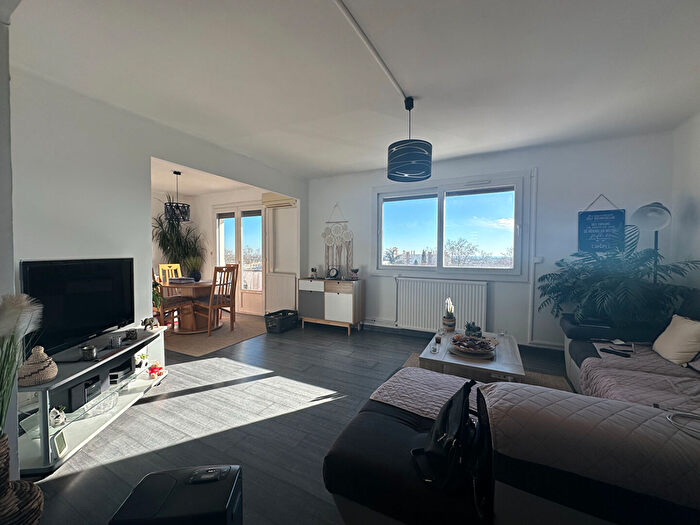 Appartement à louer - Béziers, Champ de Mars - 2 pièces - 1 chambre