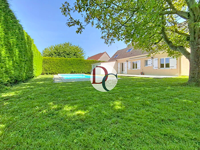 Maison 7 pièces à Fresnoy-le-Luat, à vendre