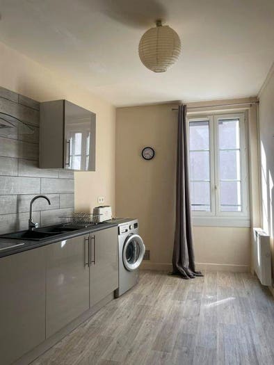 Centre Ville, Castres : Appartement 1 pièce à louer