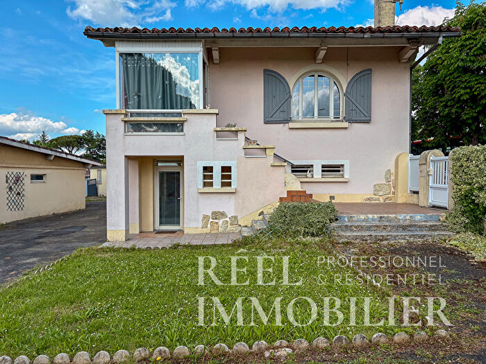 Maison à vendre - Auch, Faubourgs - 5 pièces - 3 chambres