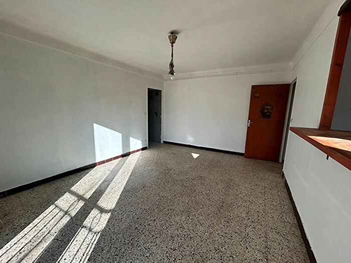 Appartement à vendre - Entraigues-sur-la-Sorgue - 3 pièces - 2 chambres