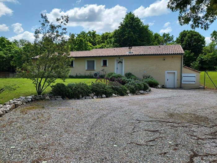 Fonneuve, Montauban : Maison 5 pièces à louer