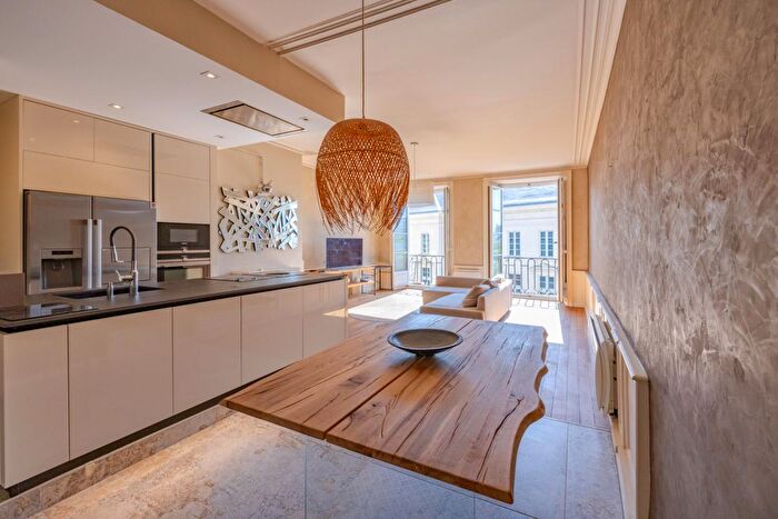Nantes, Centre-ville : Appartement 4 pièces à vendre