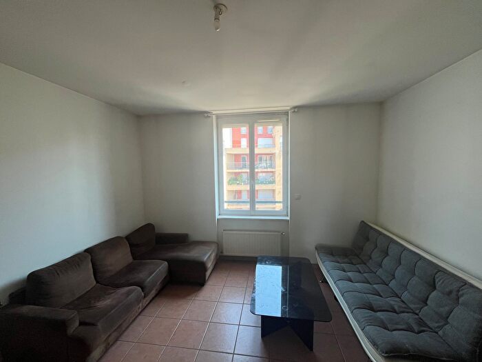 Appartement 3 pièces à louer à Villeurbanne, Einstein, Salengro