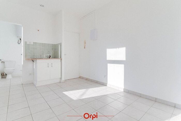 Appartement à louer - Menpenti, Marseille ème arrondissement - 1 pièce