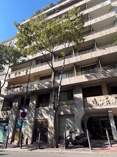 Appartement à vendre - Marseille er , Saint-Charles - 4 pièces - 3 chambres