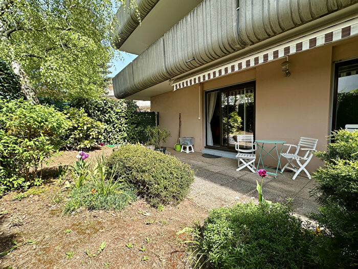 Appartement à vendre - Beaumont - 5 pièces - 2 chambres