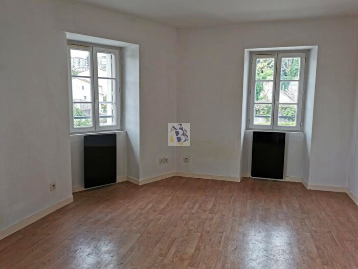Appartement 1 pièce à Angoulême, L'Houmeau, à louer