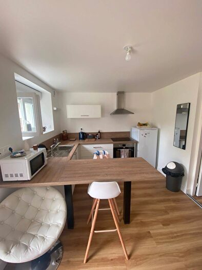 Appartement à louer - Hilard, Laval - 2 pièces - 2 chambres