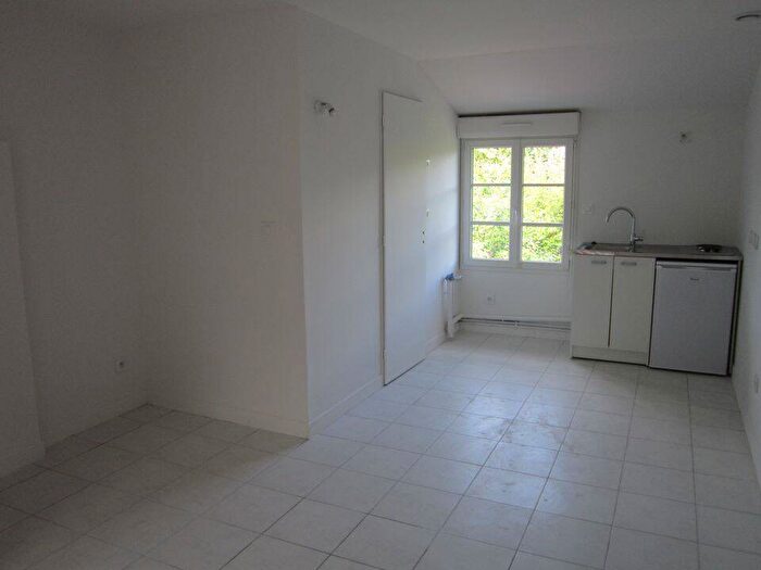 Centre-Max Barel-Centre Nord, Vénissieux - Appartement 1 pièce à louer