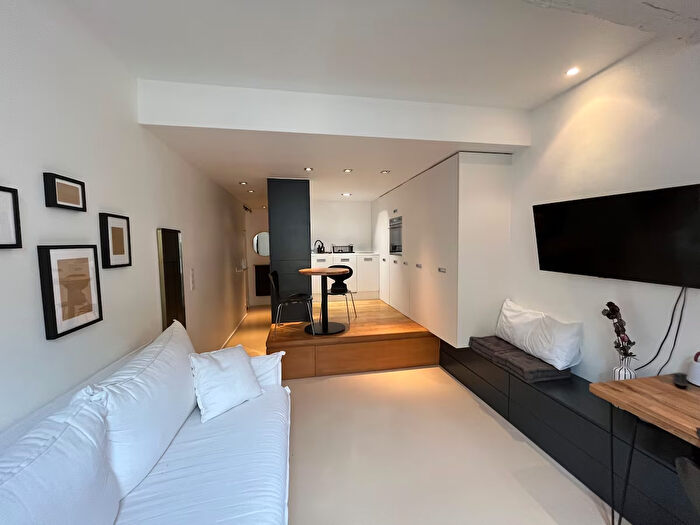 Appartement à vendre - Aix-en-Provence, Centre-ville - 1 pièce