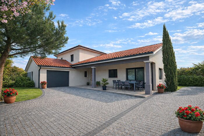 Maison à vendre - Roussillon - 7 pièces - 6 chambres