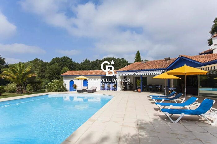 Maison à vendre - Saint-André-de-Seignanx - 8 pièces - 6 chambres