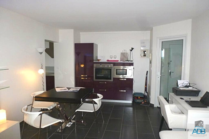 Appartement à louer - Riorges - 2 pièces - 1 chambre