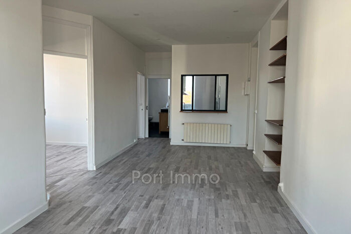 Appartement à louer - Cagnes-sur-Mer - 4 pièces - 2 chambres